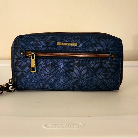 Travelon | Bags | Travelon Zip Around Wristlet Wallet | Poshmark